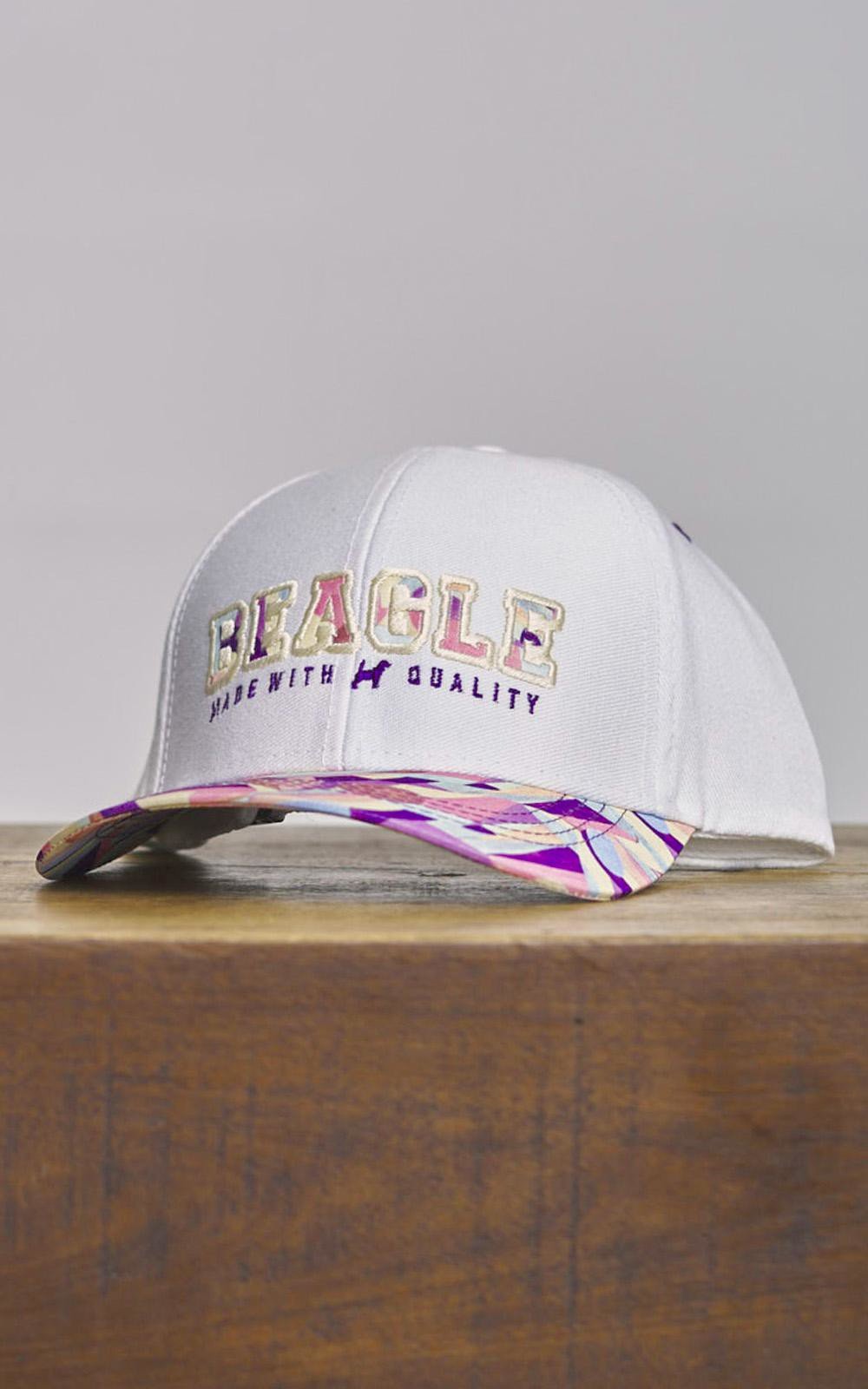 Boné estampado feminino